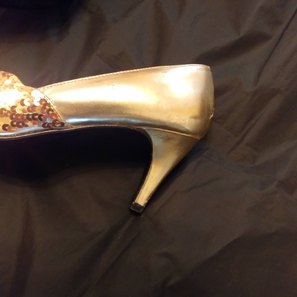 Preview Collection | Shoes | One Pair Of Gold Sequence Heels One Gold ...